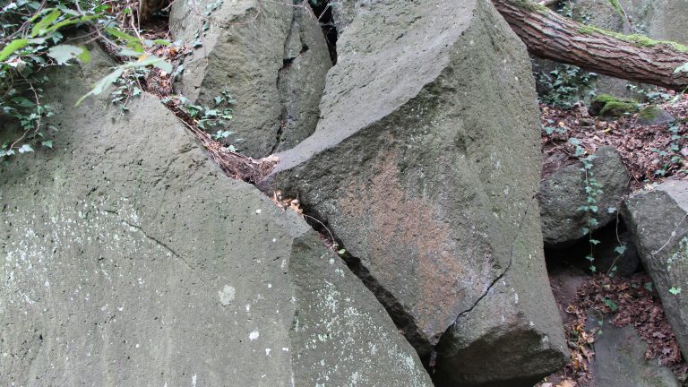 Faszination Eifel: Der Lockruf des Basalts - Albrecht Unterwegs